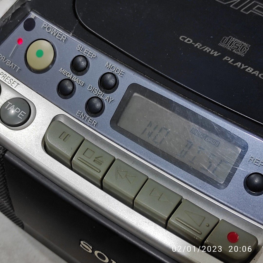 Radio sony CFD S03CP, Audio, Portable Music Players on Carousell