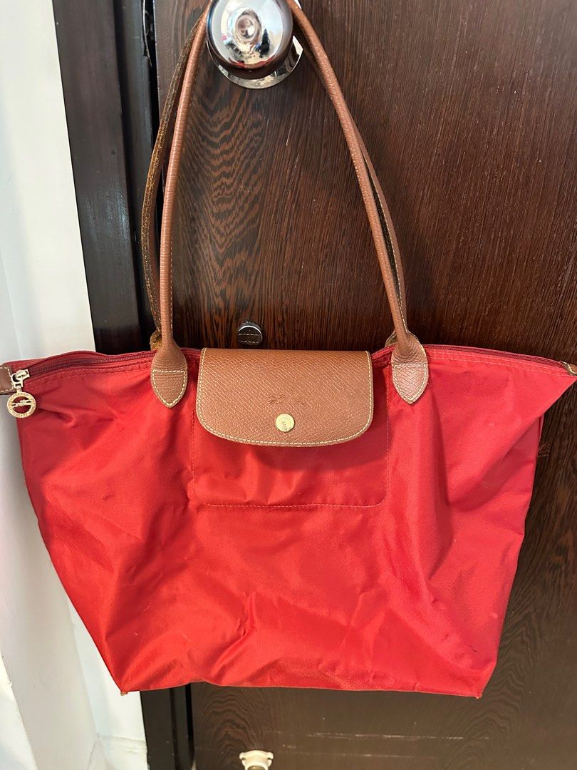 Red Longchamp Pilage Bag, 名牌, 手袋及銀包 - Carousell