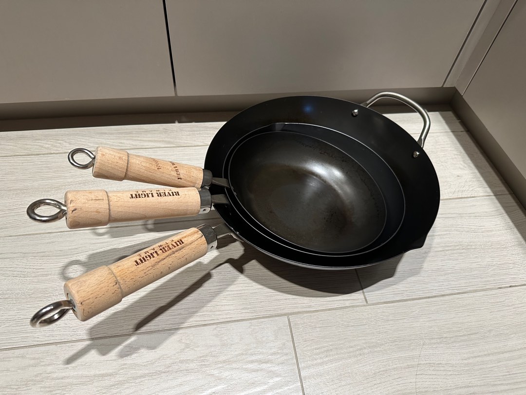 River Light cooking pans 30cm, 24cm & 22cm, Furniture & Home Living ...