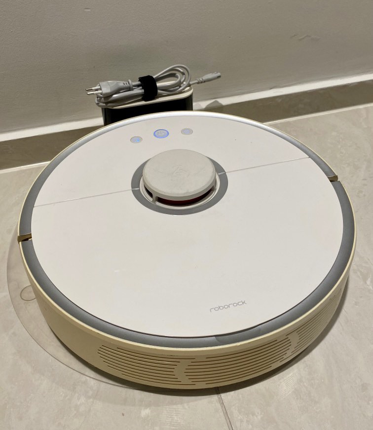 Roborock s5, TV & Home Appliances, Vacuum Cleaner & Housekeeping on ...