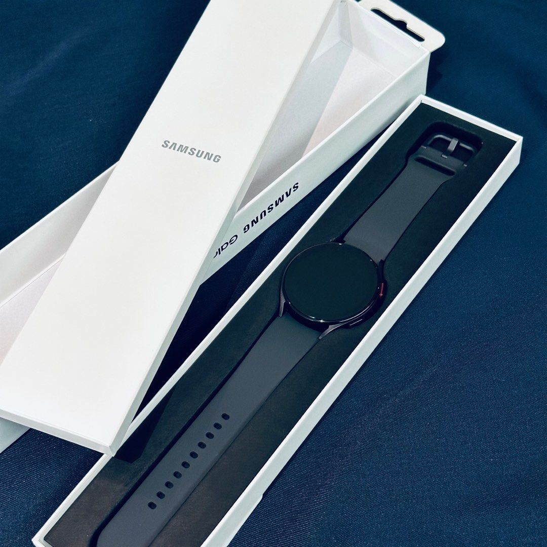 SAMSUNG WATCH 5 (44mm), Mobile Phones & Gadgets, Wearables & Smart ...