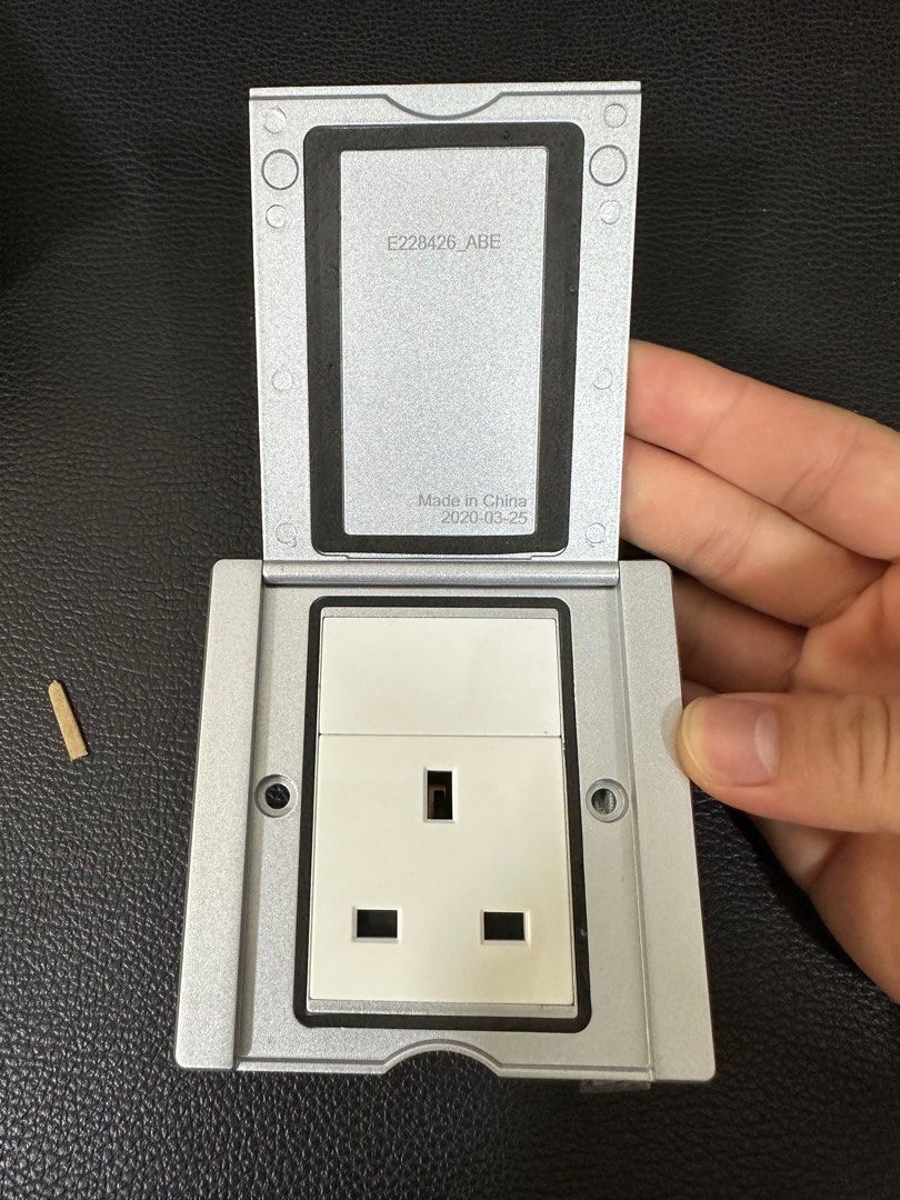 Schneider Floor Socket Silver, TV & Home Appliances, Electrical ...