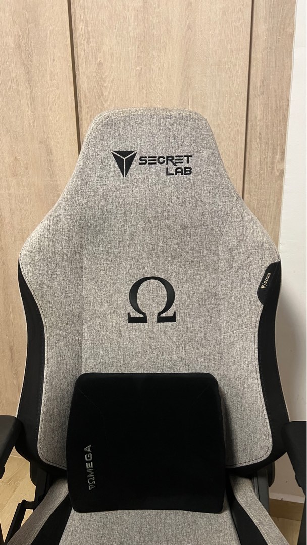 Secret Lab Chair, Furniture & Home Living, Furniture, Chairs on Carousell