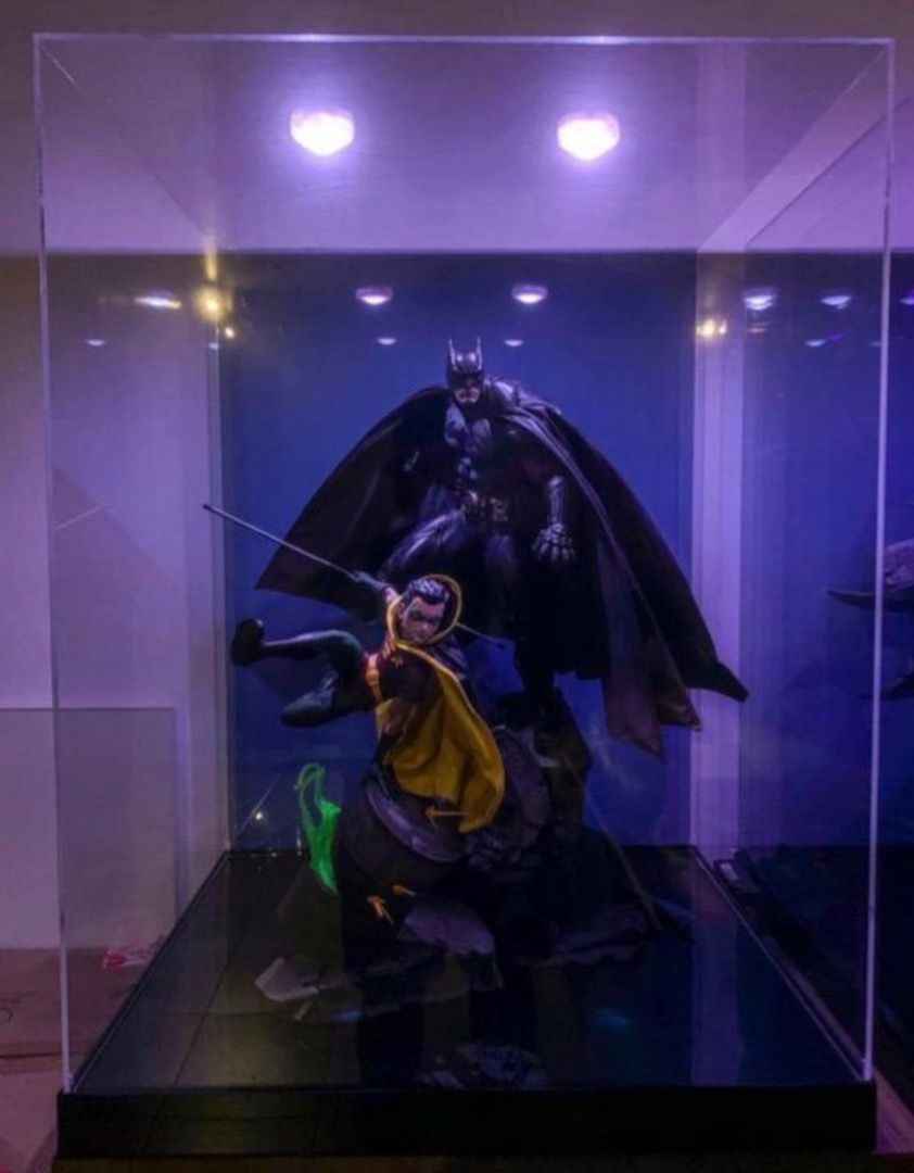 Sideshow Batman Premium Format 1/4 Scale Statue, Hobbies & Toys, Toys ...