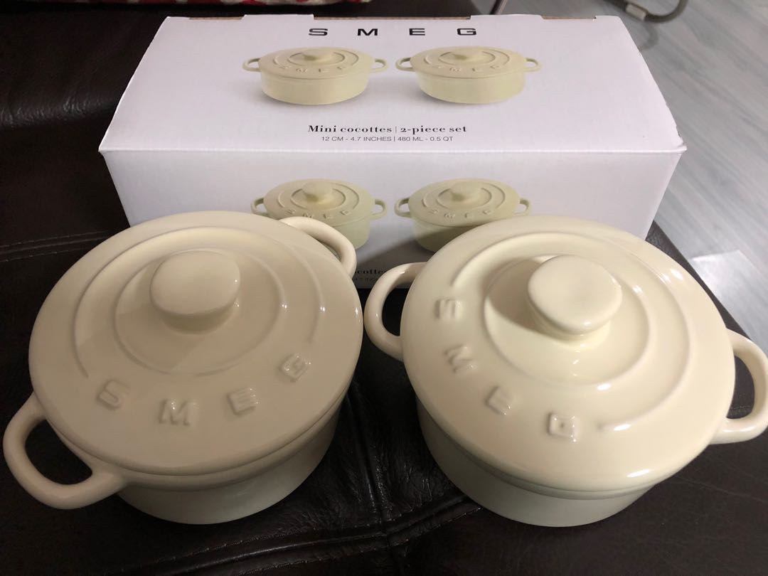 SMEG 迷你燉鍋 12cm (1套2個）, 家庭電器, 廚房電器, 鍋具 - Carousell