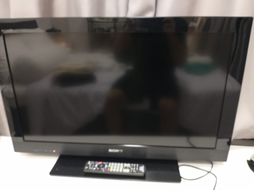 Sony LCD TV 32 Inch KDL 32CX523, TV & Home Appliances, TV & Entertainment, TV on Carousell