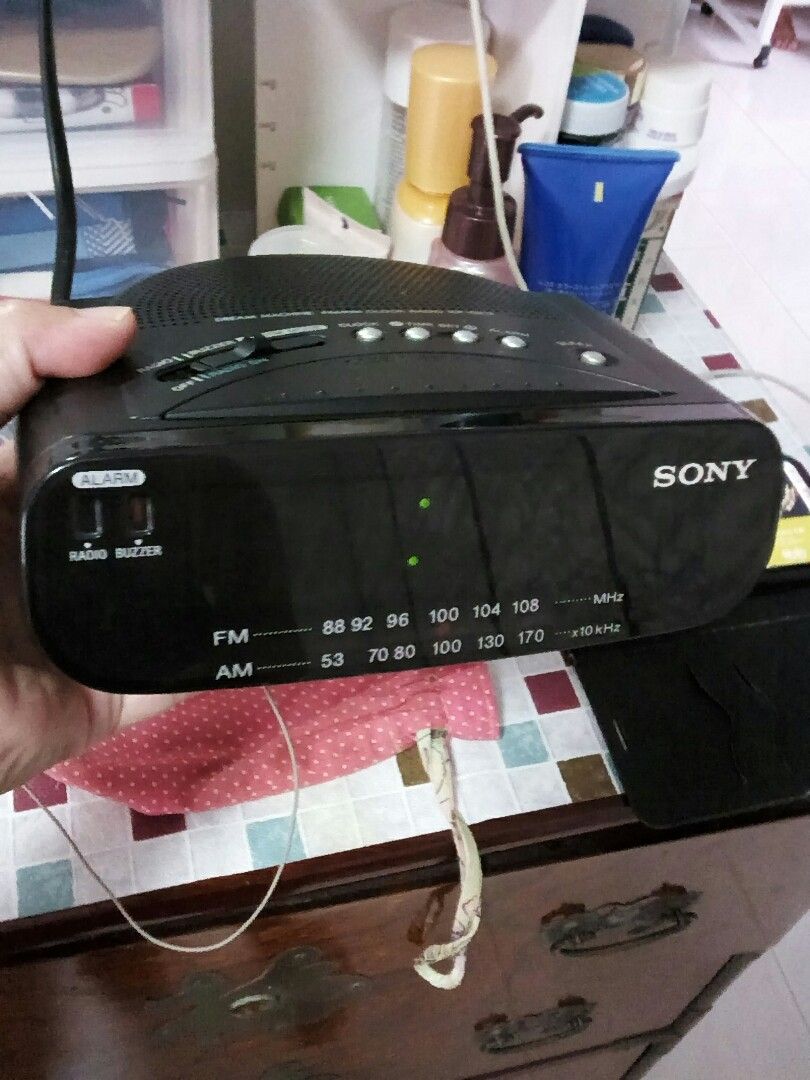 Sony Radio Alarm Clock, TV & Home Appliances, Other Home Appliances on ...
