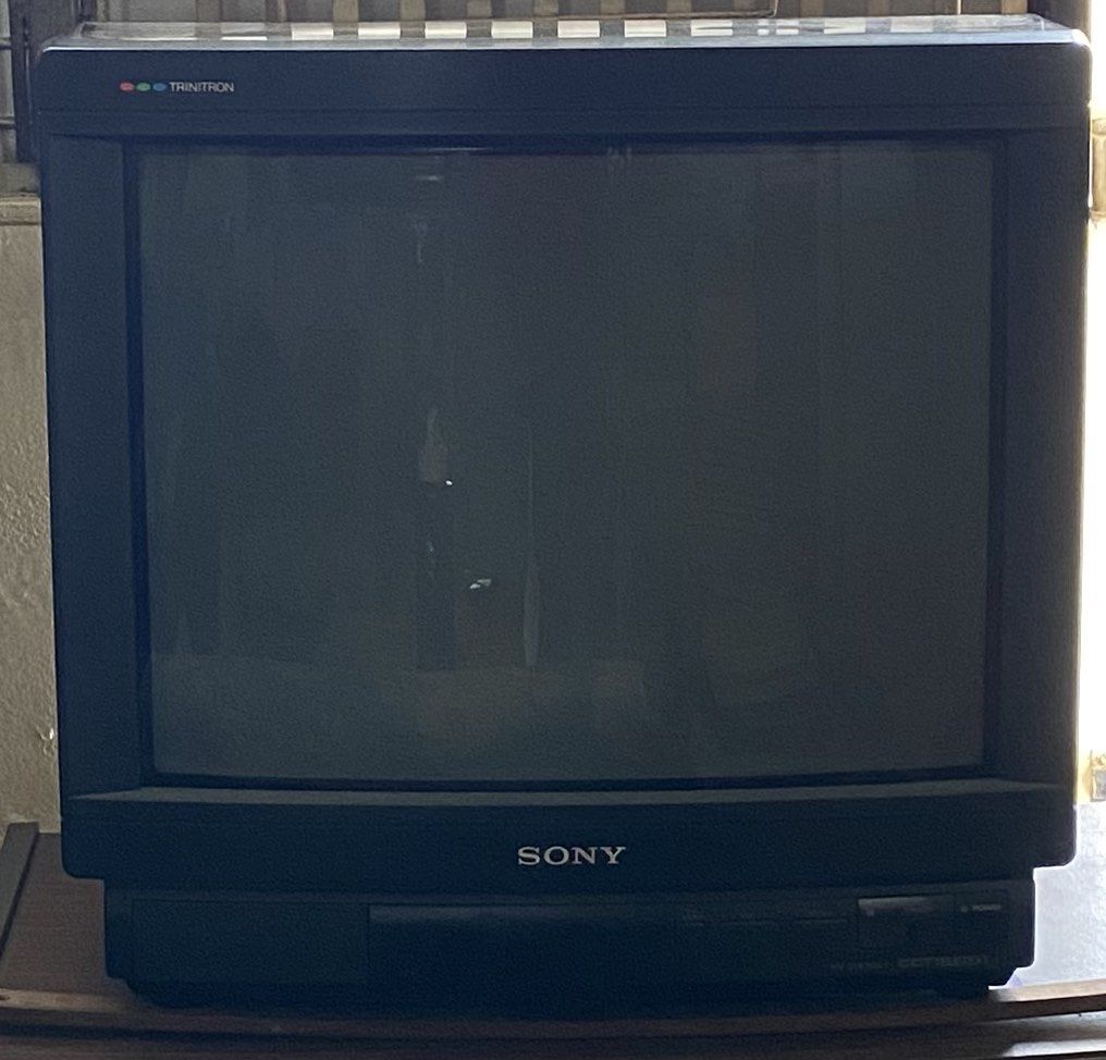 Sony Trinitron CRT Color TV, TV & Home Appliances, TV & Entertainment ...