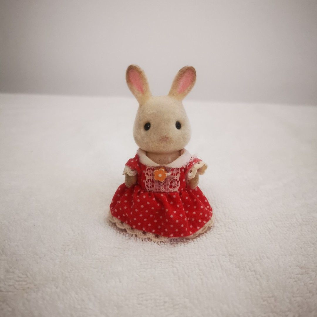Sylvanian Female Rabbit (Medium Size), Hobbies & Toys, Collectibles ...
