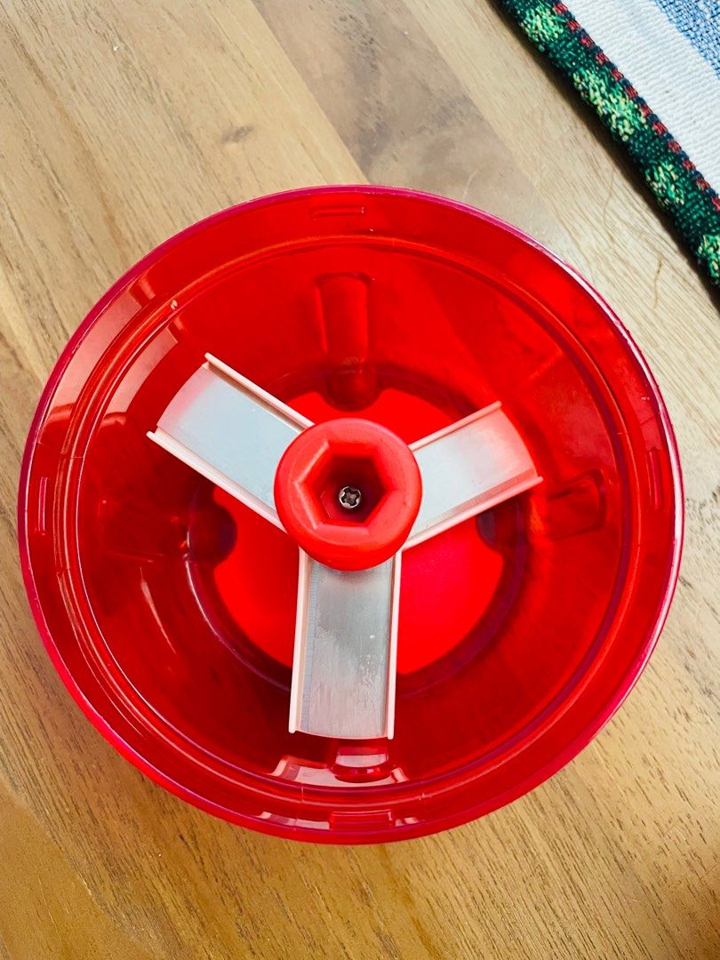 Tupperware Turbo Chopper 300ml, TV & Home Appliances, Kitchen ...