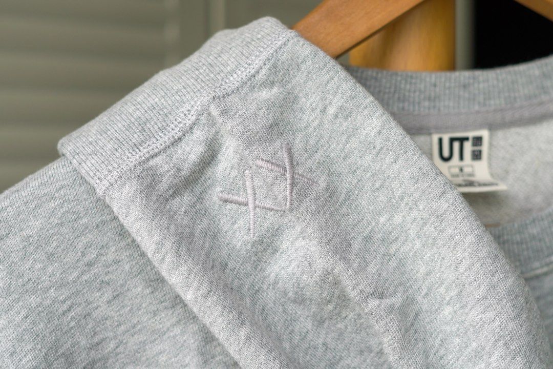 Uniqlo KAWS X Sesame Street Sweatshirt (Men Size M), Men's Fashion ...