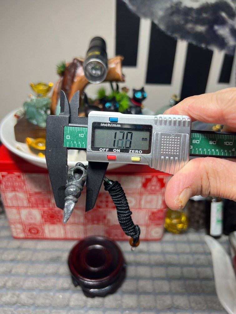 Vajra Conquering Demon Pestle Jade Pendant, Hobbies & Toys, Memorabilia ...