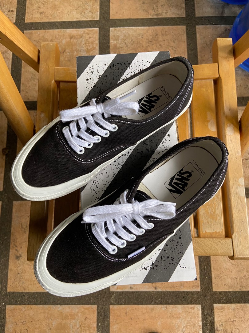 Vans Black&White Authentic LX V2, Men's Fashion, Footwear, Sneakers on ...