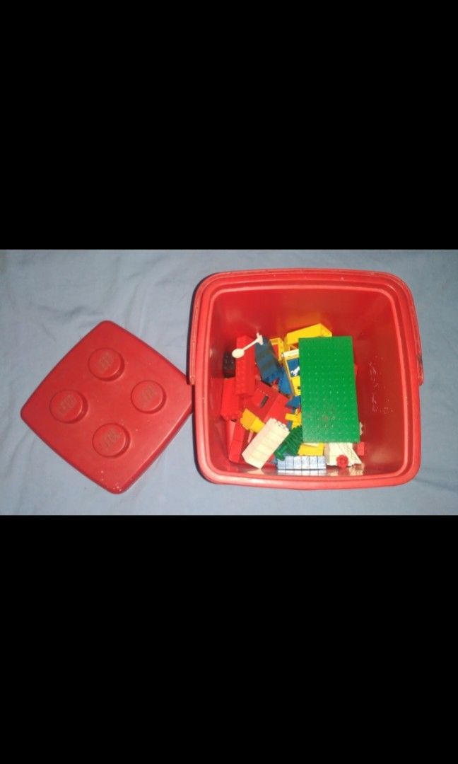 Vintage LEGO Builder's Box 1990s, Hobbies & Toys, Toys & Games on Carousell