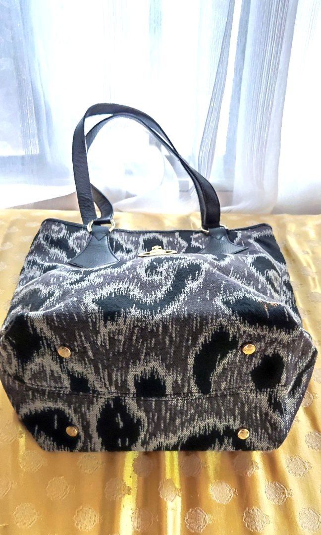 Vivienne Westwood Orb Tote Bag, Women's Fashion, Bags & Wallets ...