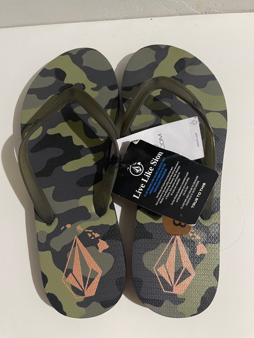 Volcom Slippers, Men's Fashion, Footwear, Slippers & Slides on Carousell