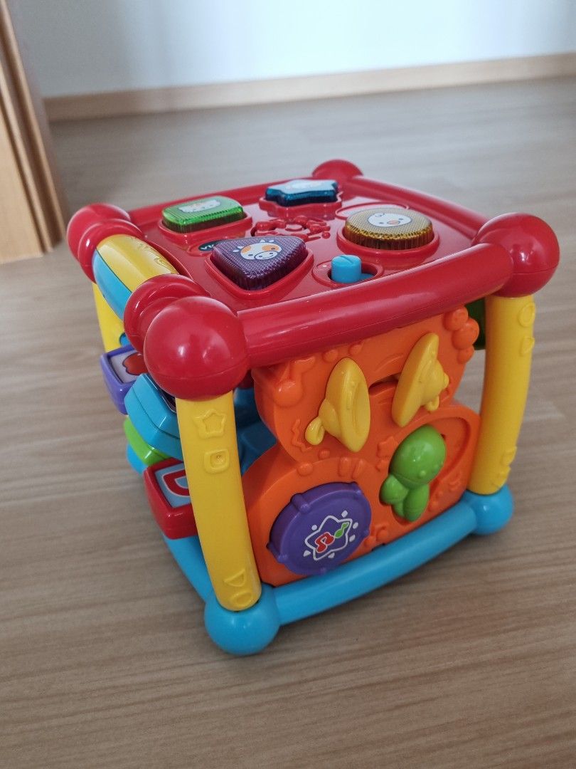 Vtech Turn & Learn Cube, Babies & Kids, Infant Playtime on Carousell