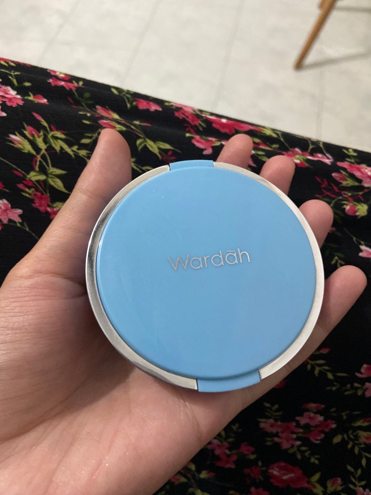 Wardah Lightening Powder Foundation Light Beige (01), Beauty & Personal ...