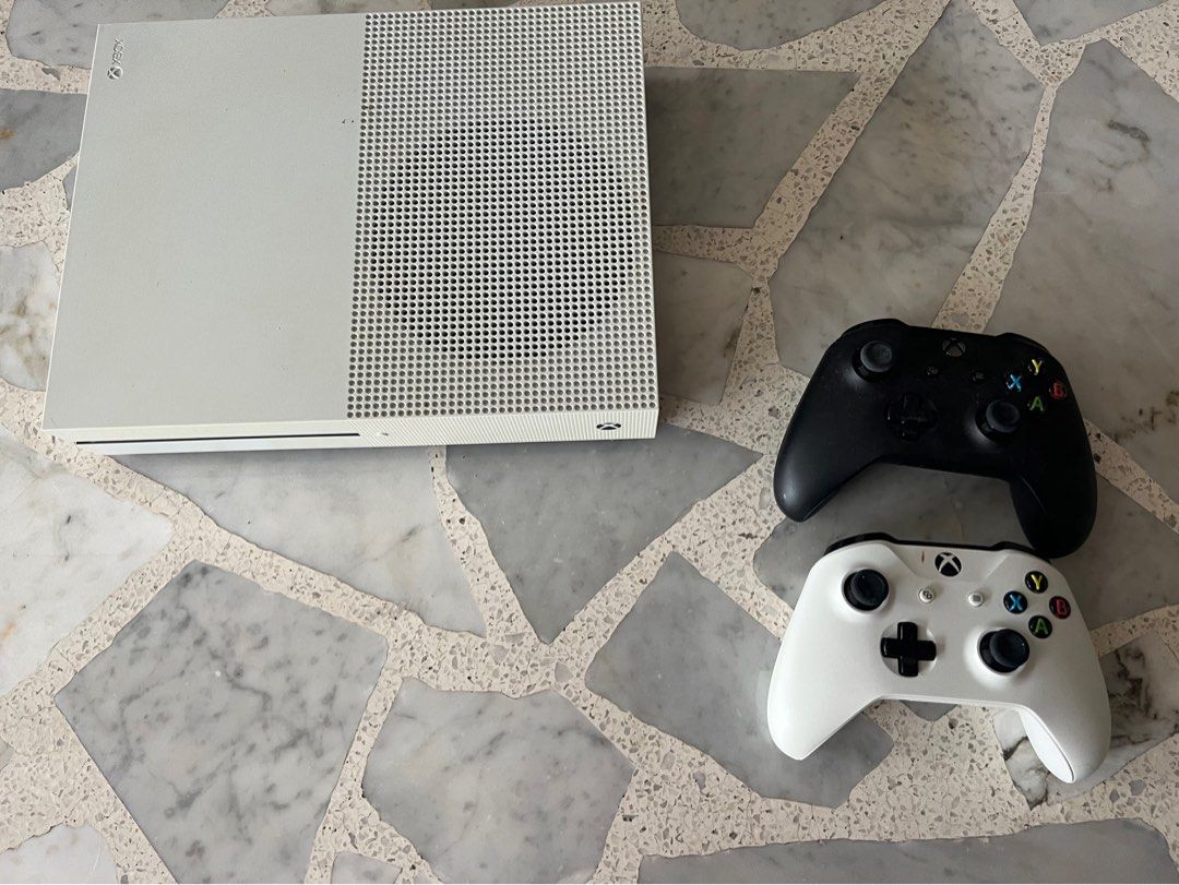 Xbox 1 (2 controllers), Video Gaming, Video Game Consoles, Xbox on ...