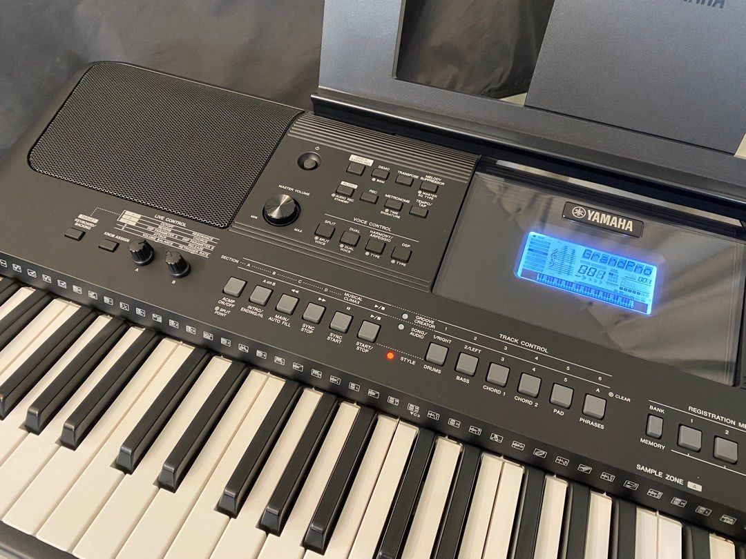 Yamaha PSR-E463, Hobbies & Toys, Music & Media, Musical Instruments on ...