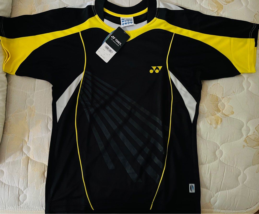 Yonex badminton shirt, Men's Fashion, Activewear on Carousell
