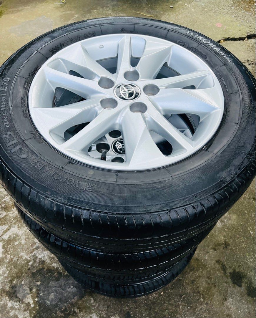 2020 INNOVA STOCK MAGS and TIRES SET, Car Parts & Accessories, Mags and ...