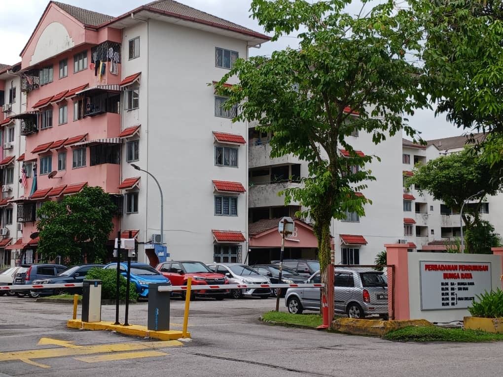 Apartment Bunga Raya, Pandan Indah, Duplex Corner Unit, Property, For ...