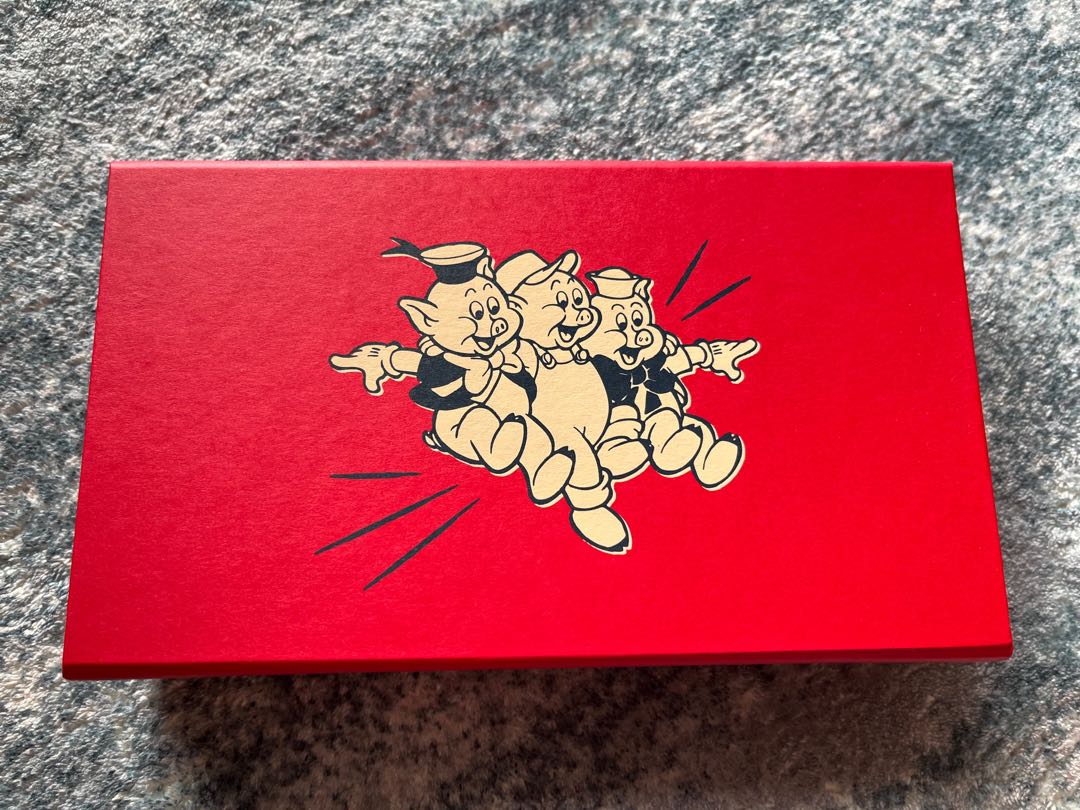 Authentic Gucci red packet with box 20 piece set, Luxury, Accessories ...