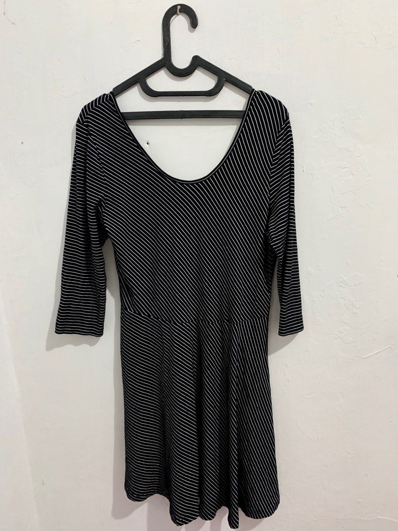 Basic horizontal line black dress, Fesyen Wanita, Pakaian Wanita, Gaun ...