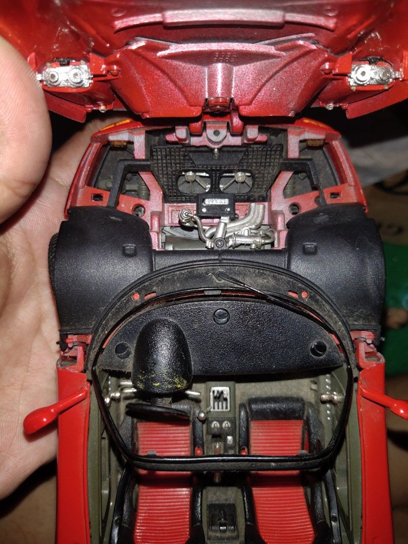 bburago ferrari f50 1/18 itali 1995 Minus, Toys & Collectibles, Mainan ...