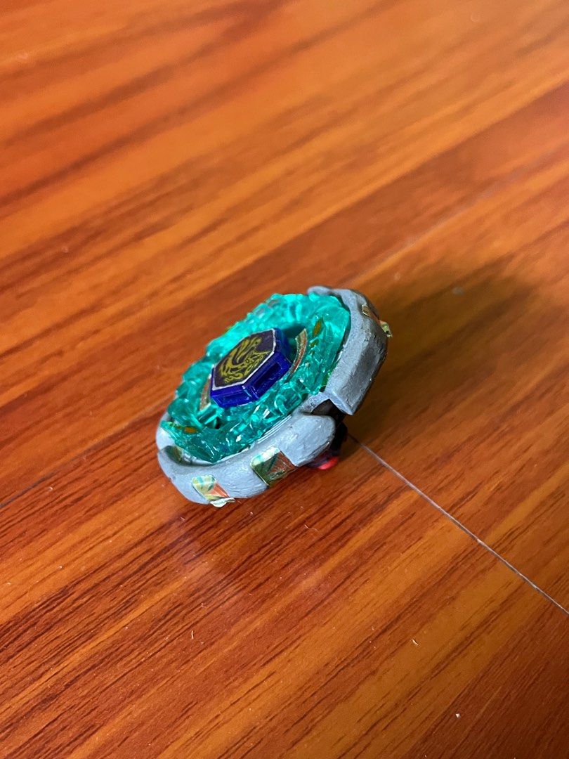 Beyblade Ray unicorno authentic, Hobbies & Toys, Toys & Games on Carousell