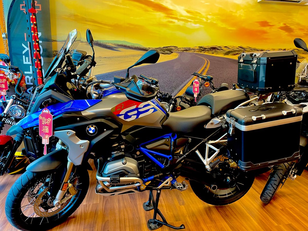 BMW R1200GS RALLY EDITION ( Prestine Condition/2019/Full Set Touratec ...