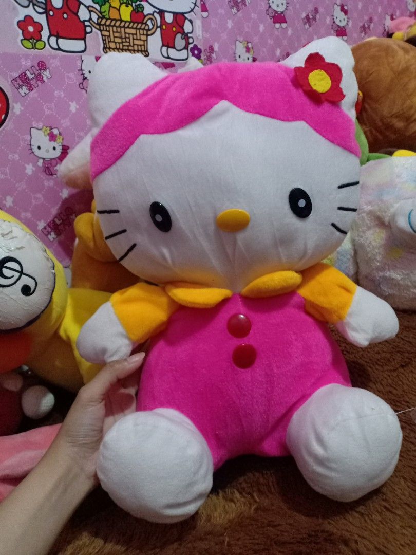 Boneka hello Kitty, Babies & Kids, Toys & Walkers on Carousell