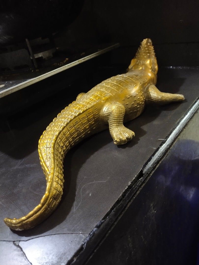 Brass Crocs statue display, Hobbies & Toys, Memorabilia & Collectibles ...