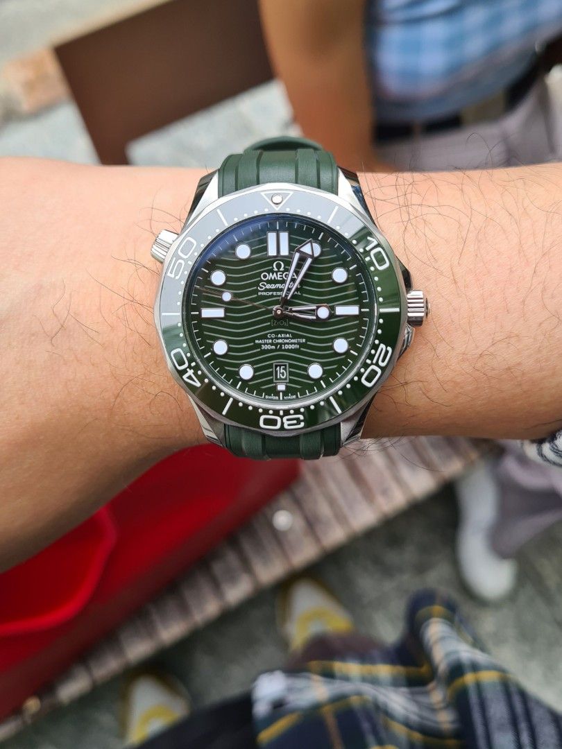 CHEAPEST BRAND NEW OMEGA SEAMASTER, Luxury, Watches on Carousell