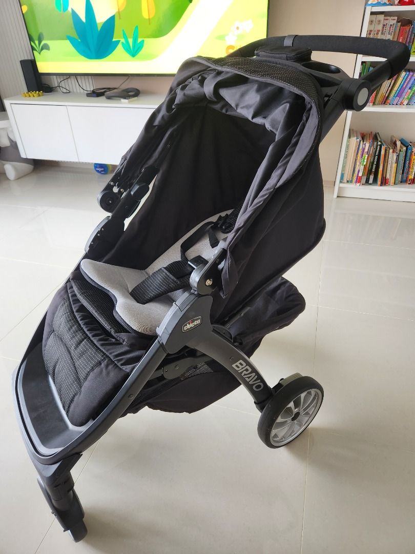 Chicco Bravo, Babies & Kids, Going Out, Strollers on Carousell
