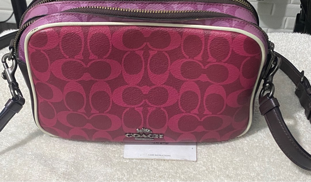 Coach jess tri color, Luxury, Bags & Wallets on Carousell