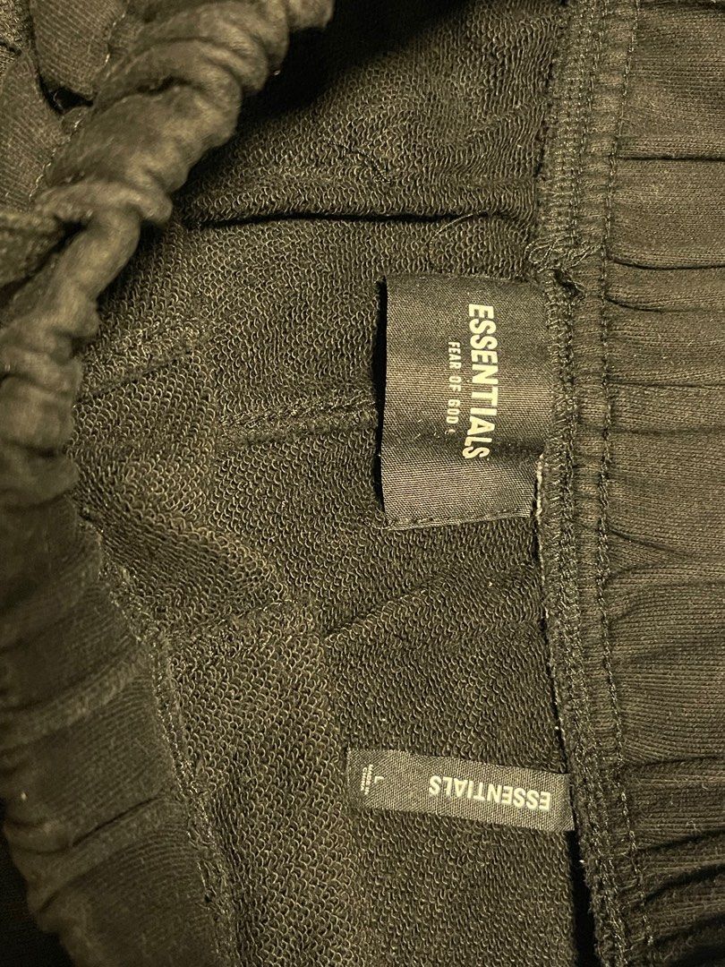 Essentials FOG Shorts, Men's Fashion, Bottoms, Shorts on Carousell