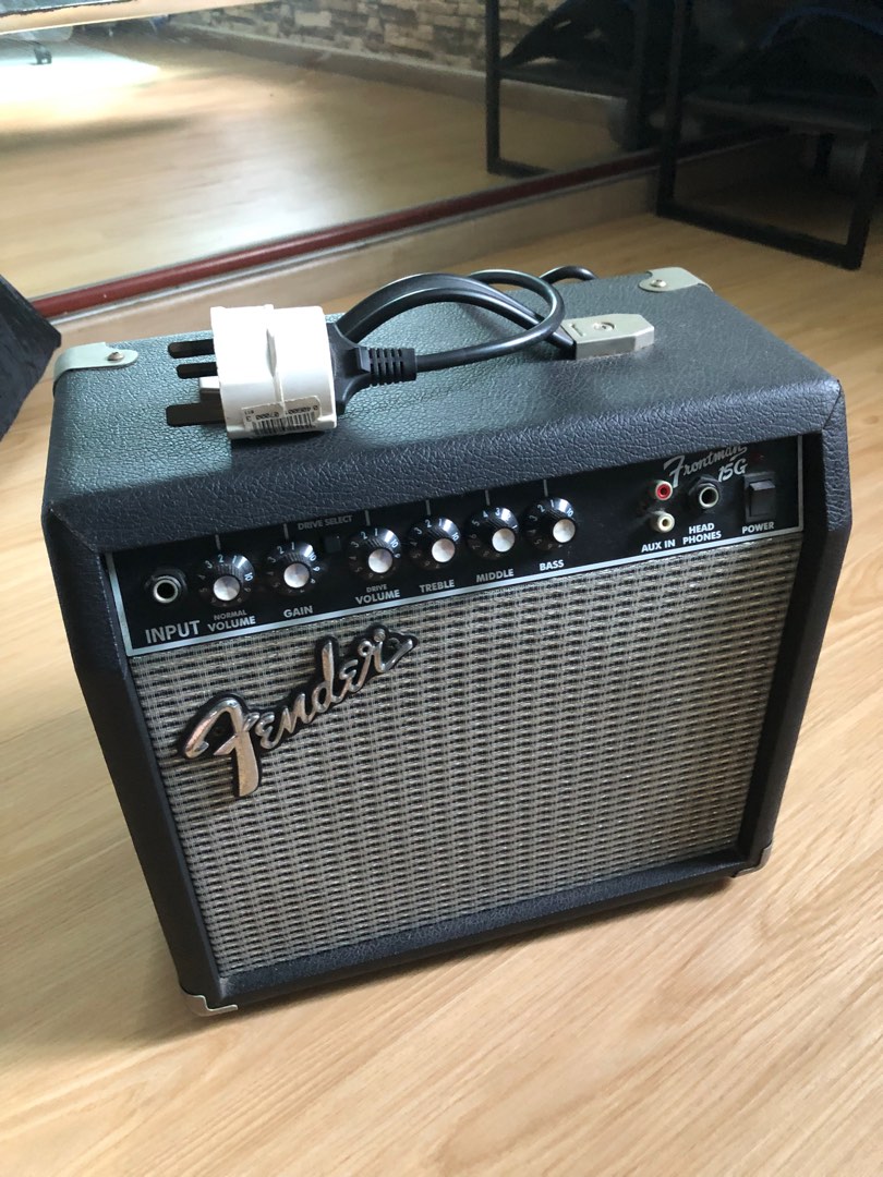 Fender Frontman 15 G Guitar Amplifier, Hobbies & Toys, Music & Media ...