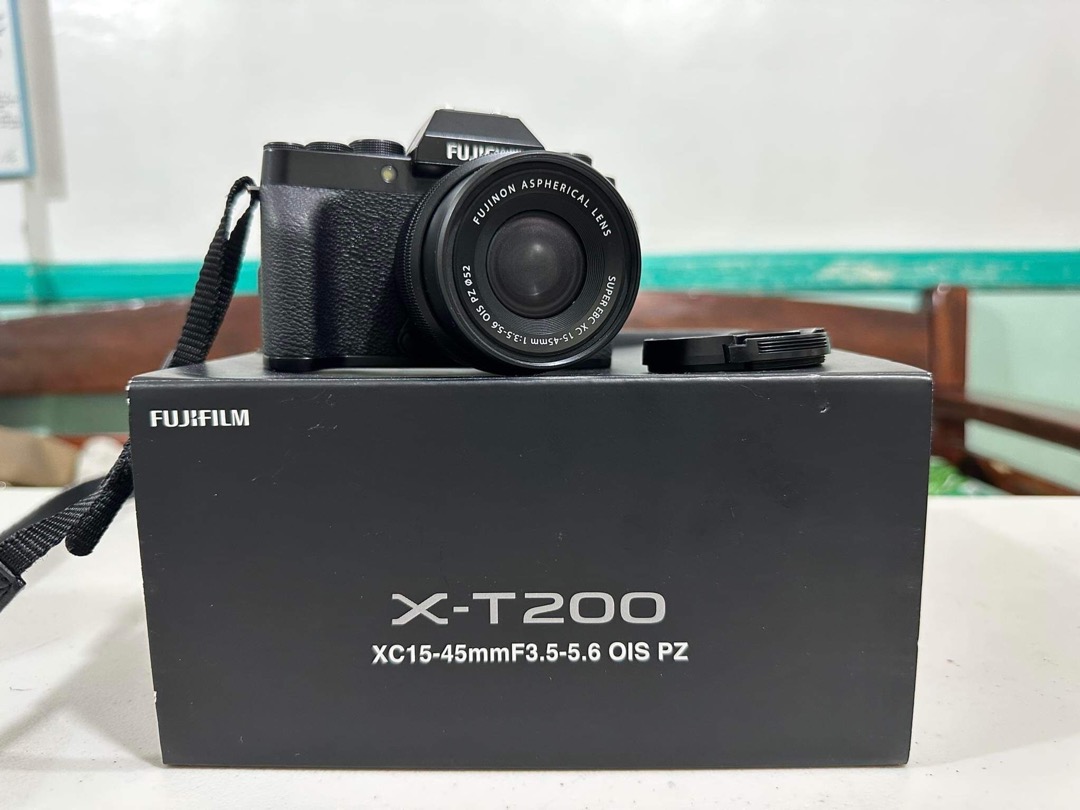 Fujifilm X-T200, Photography, Cameras on Carousell