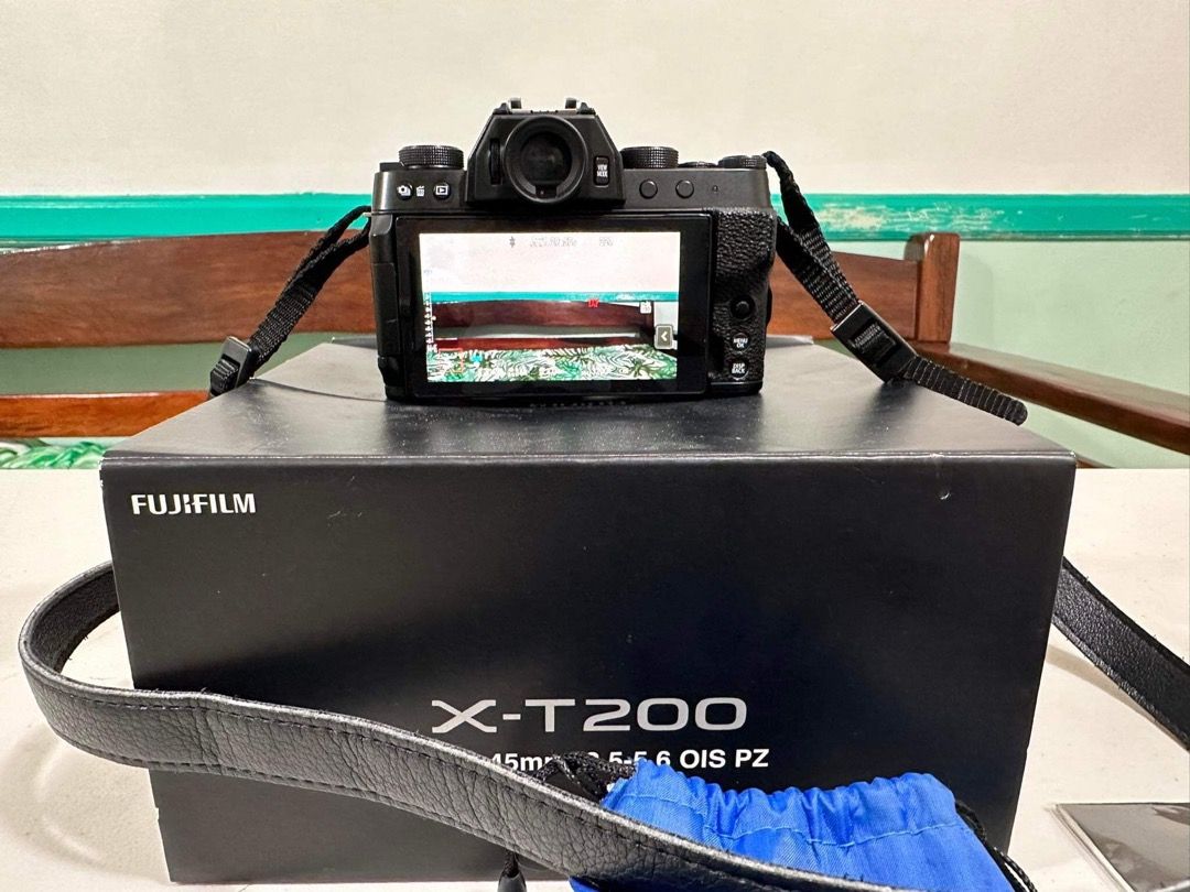 Fujifilm X-T200, Photography, Cameras on Carousell