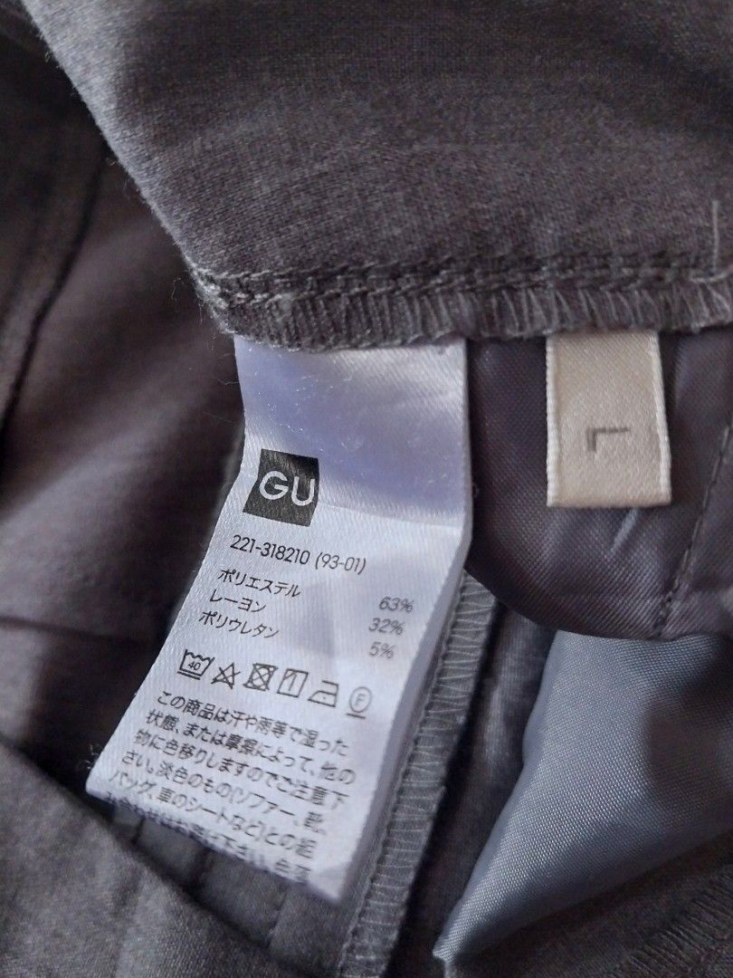 GU by Uniqlo smart ankle pants grey, Women's Fashion, Bottoms, Other Bottoms on Carousell