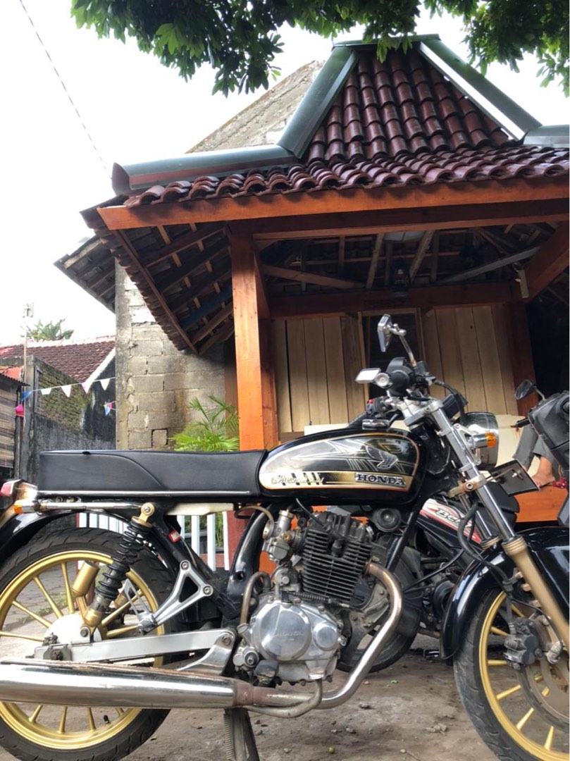 Honda CB Basic Megapro, Motor di Carousell