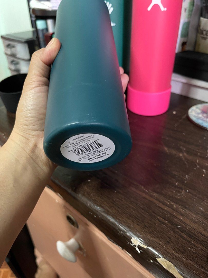 Authentic Hydro Flask Jade 24 oz, Furniture & Home Living, Kitchenware ...