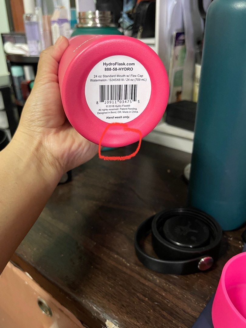 Hydro Flask Watermelon 24 oz, Furniture & Home Living, Kitchenware ...