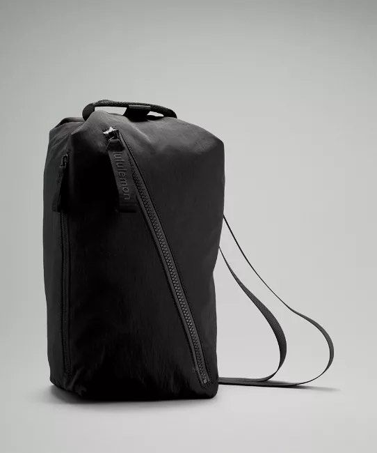 Lululemon Fast Track Bag 2.0 10L, Women's Fashion, Bags & Wallets ...