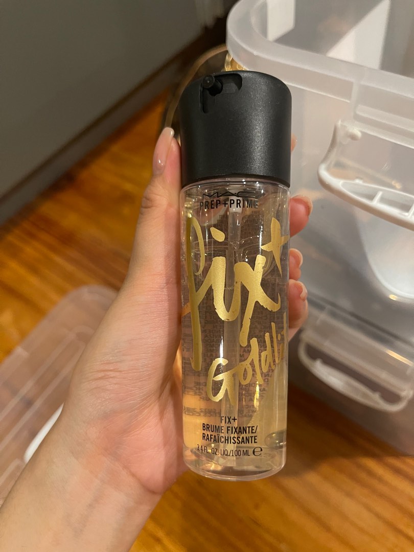 Mac fix+ in Goldlite, Beauty & Personal Care, Face, Makeup on Carousell