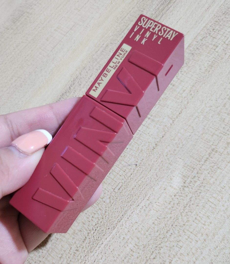 Maybelline Superstay Vinyl Ink: SAUCY, Beauty & Personal Care, Face ...