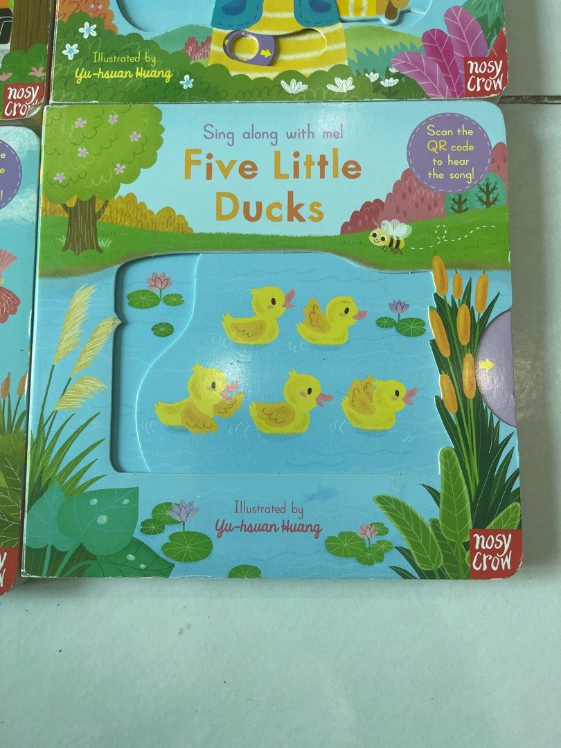 Nosy Crow sing along pull out board book (usborne, toddler), Hobbies ...