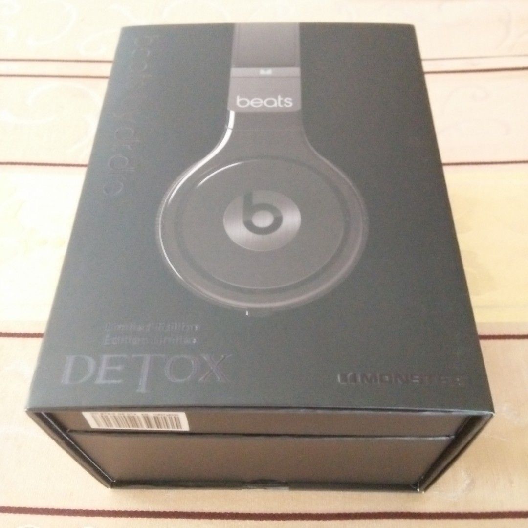 Numark iDJ3 Digital DJ Controller (DJ Turntable) | Beats by Dr. Dre Detox Black Limited Edition ...